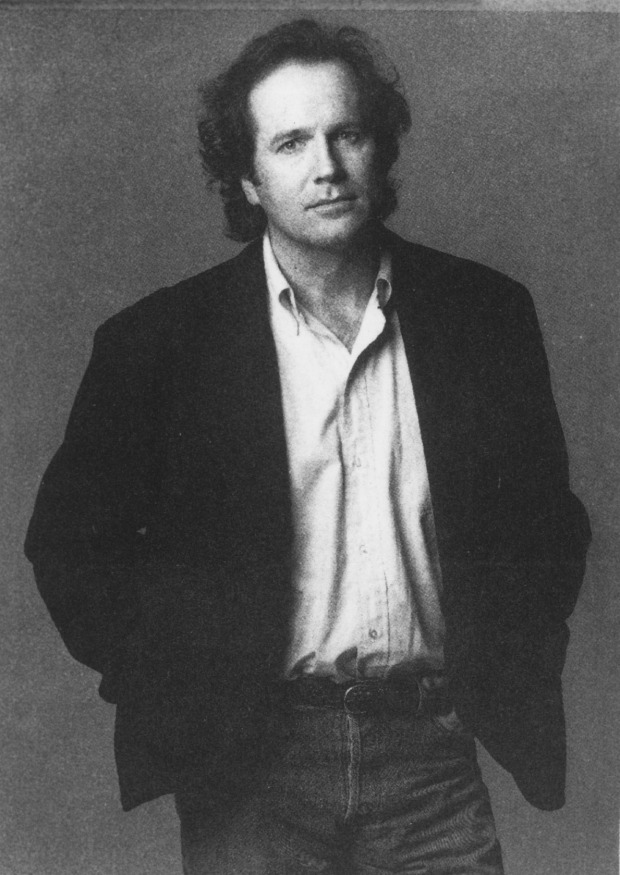 WILLIAM BOYD – CON LOS AUDÍFONOS PUESTOS
